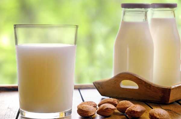 How to make your own almond milk
