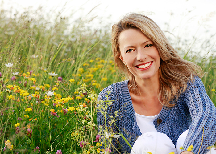 Top 5 Ways to Curb Hot Flashes naturally