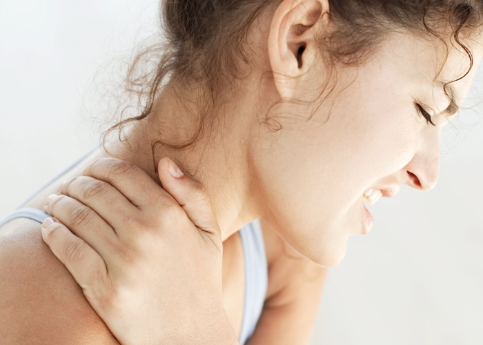 Tips to manage stiff neck